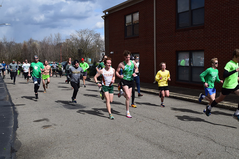 Zenfolio | Gopher A Run | 2024 Niles St Paddy's 5K